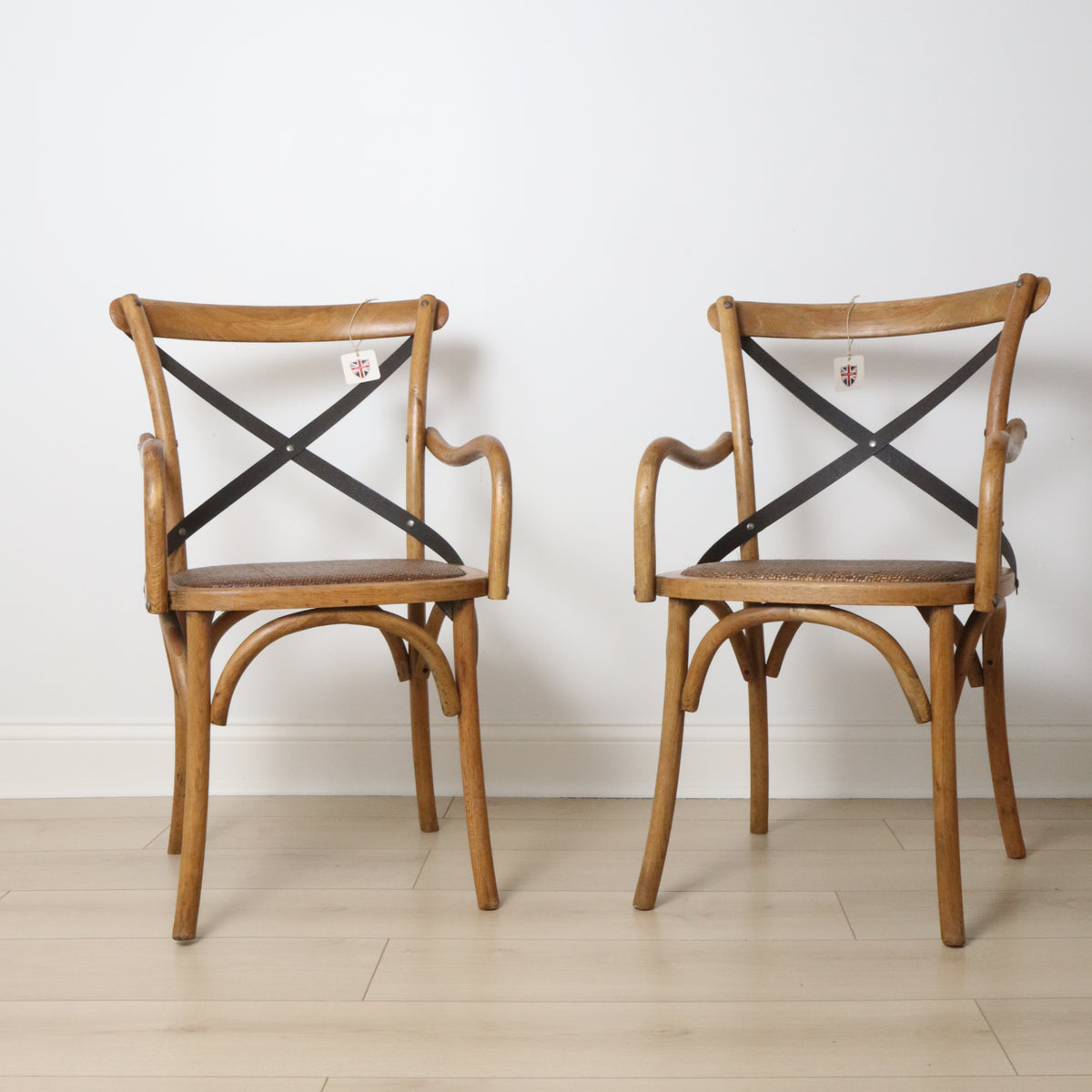 Cross Arm Chair with Metal Cross Back – English Traditions